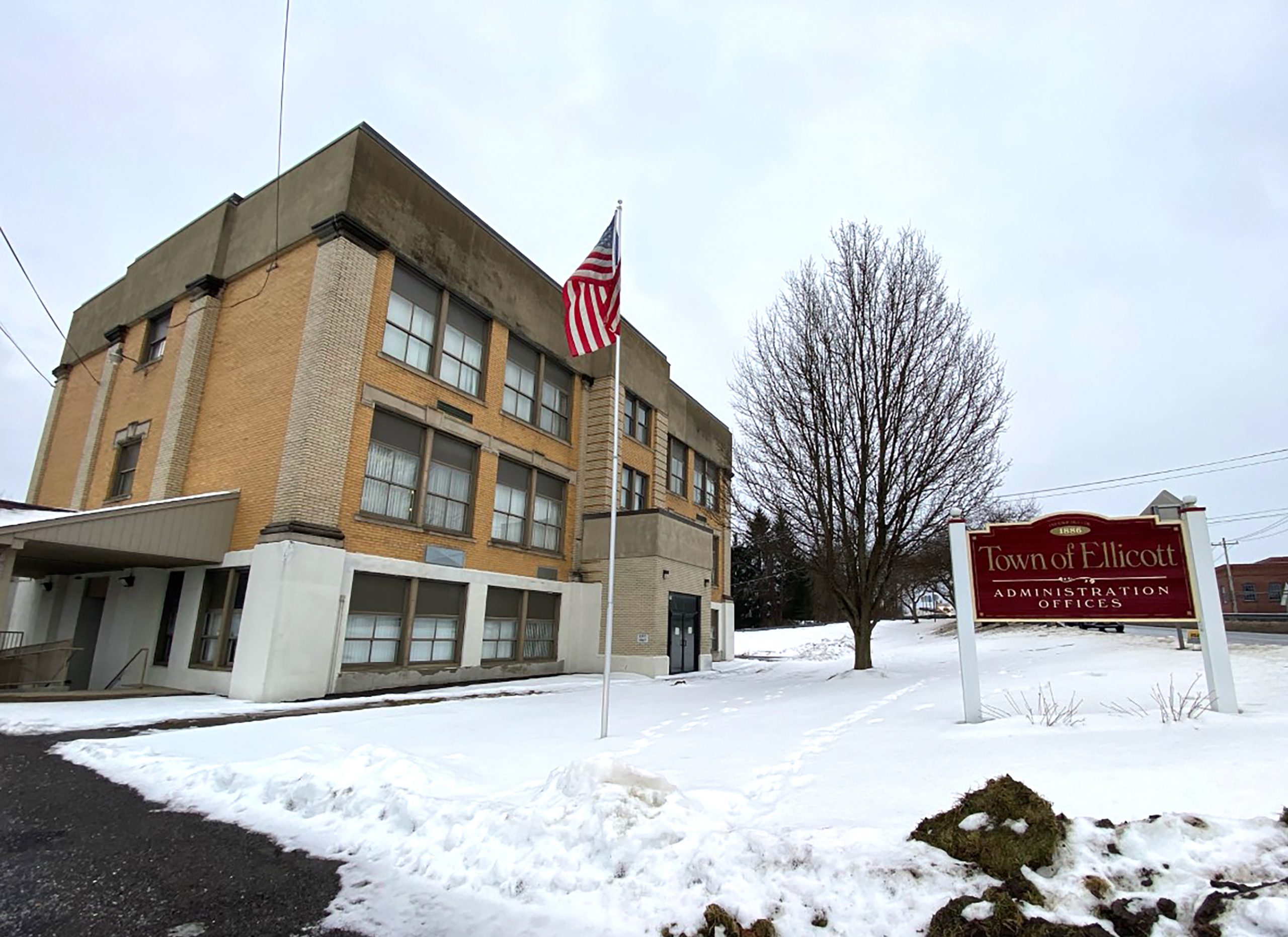 Ellicott town supervisor charged | News, Sports, Jobs - Observer Today